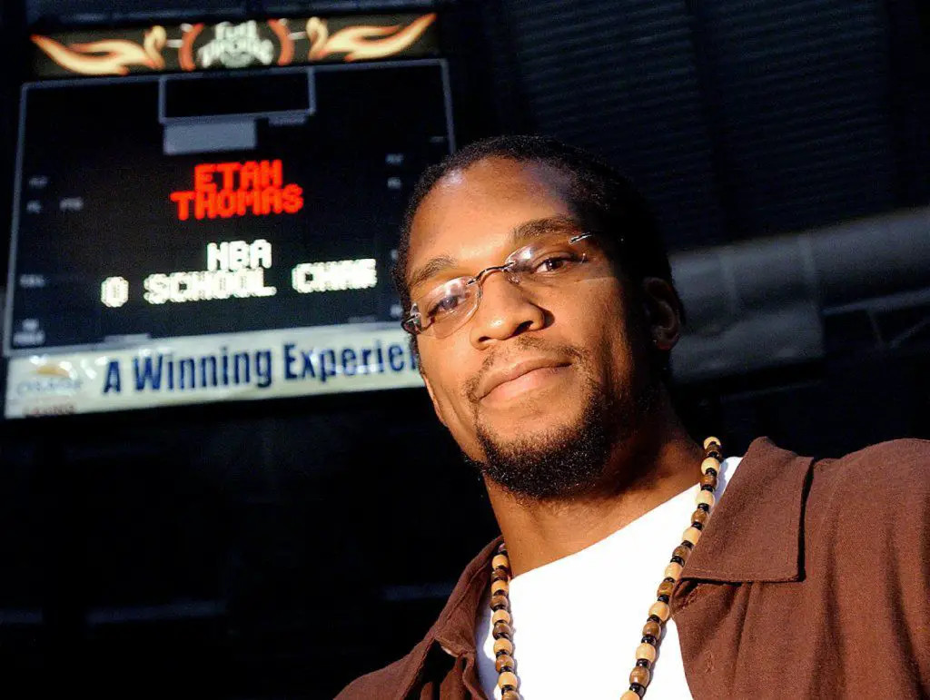 Former Syracuse and NBA player Etan Thomas Speaks at SU on athlete ...